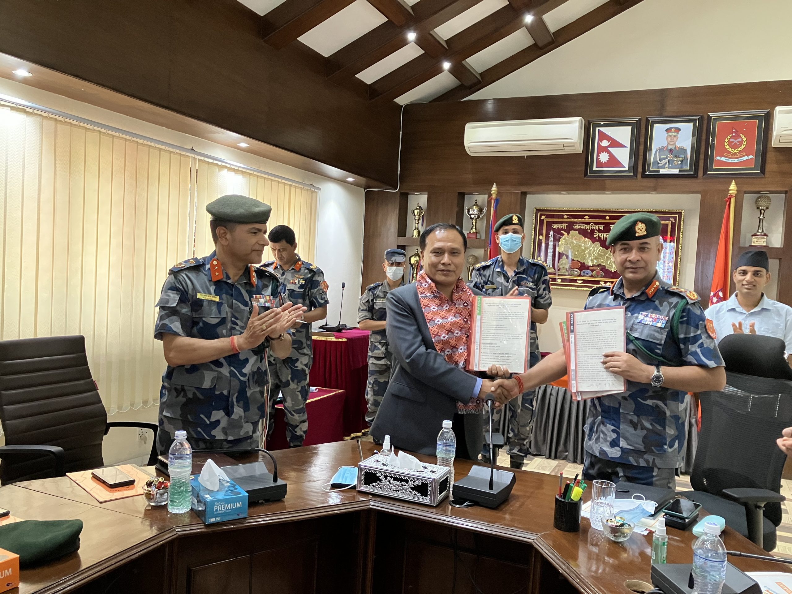 सशस्त्र प्रहरीसँगको सहकार्यमा १७ चार्जिङ स्टेसन स्थापना गरिने | Nepal Views: Voices ...