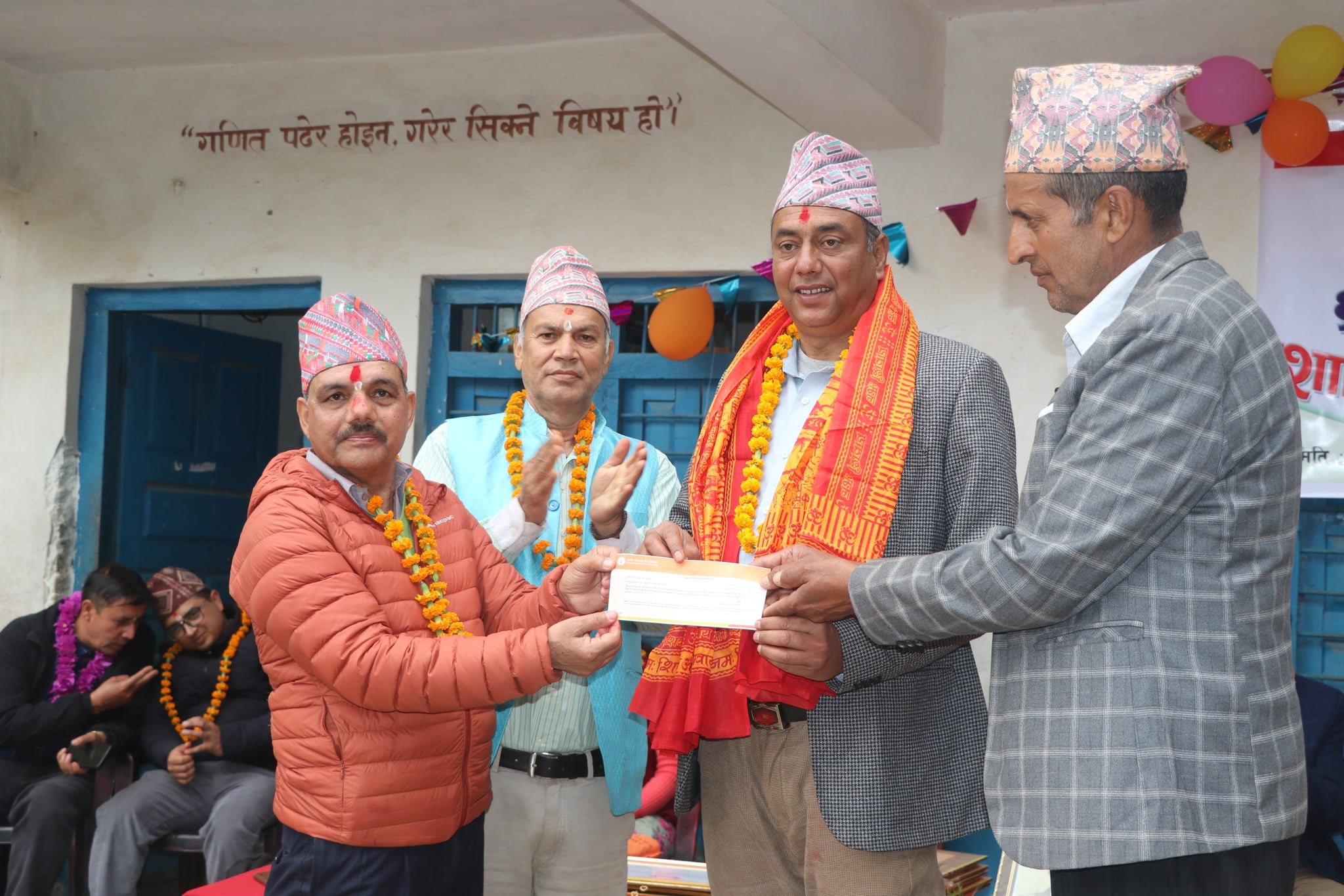 गुल्मीमा शिक्षाको ज्योती छर्ने हिमालय माविका संस्थापक पन्थीको शालिक ...