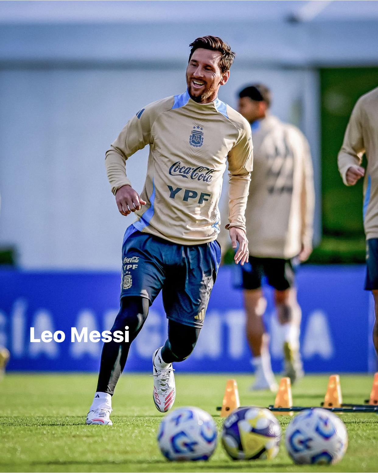 सात तस्वीरमा हेरौं राष्ट्रिय टोलीको ‘ड्युटी’मा मेसीको ‘रिल्याक्स मुड’ | Nepal Views: Voices ...